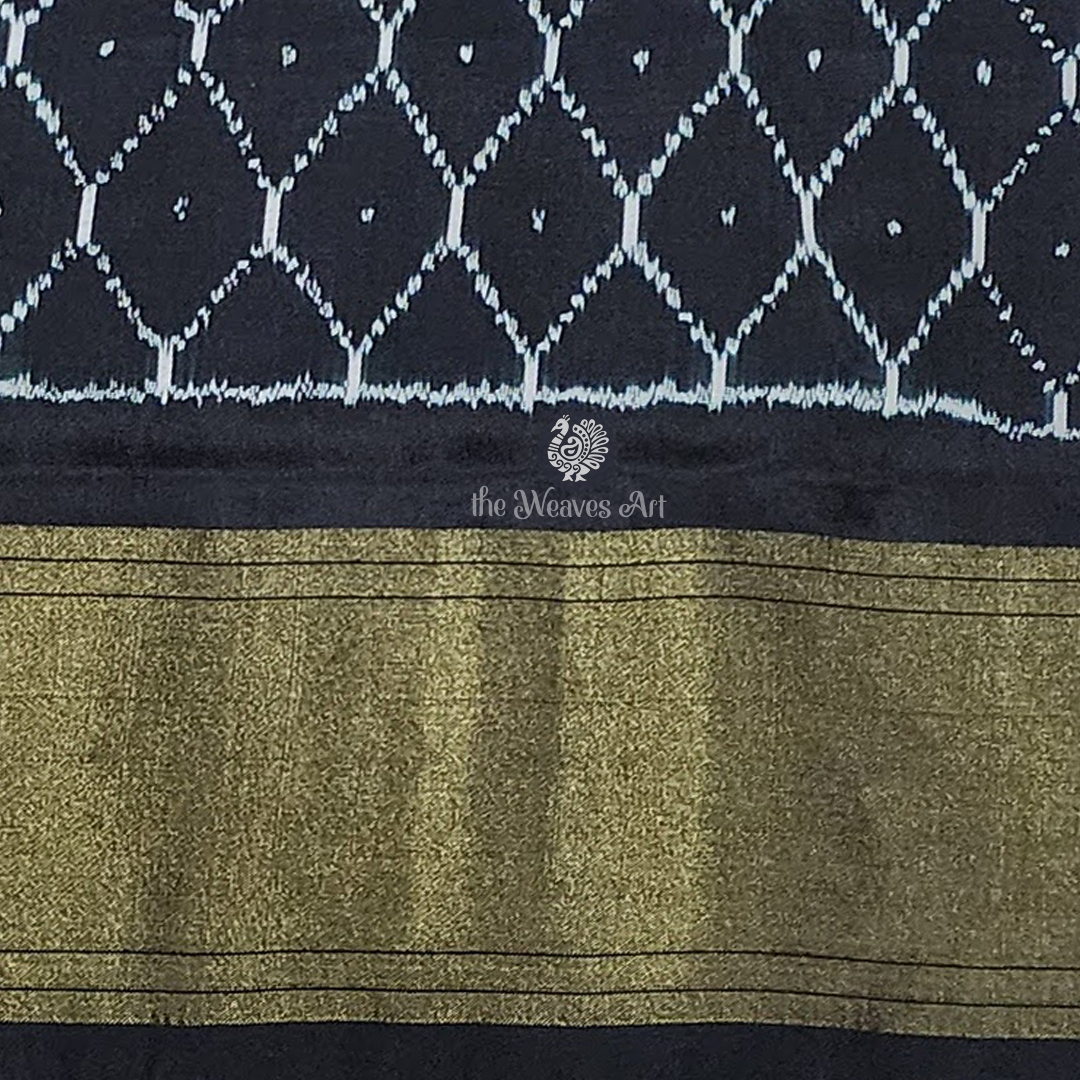 Nithila - Pochampally Patola Ikkat Silk Saree with Kunjar Popat Motifs